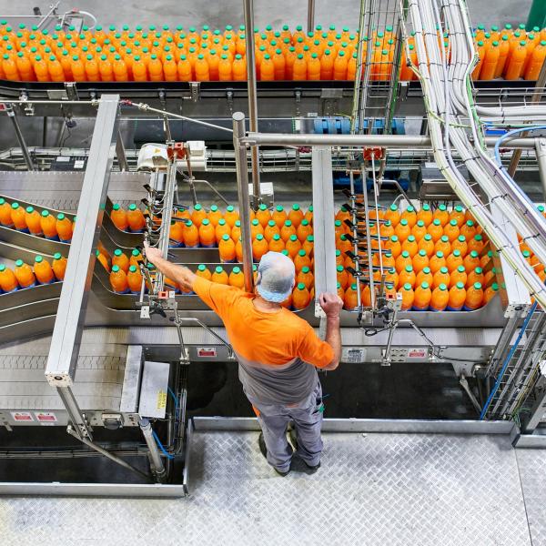 Your drinks on every table | Refresco